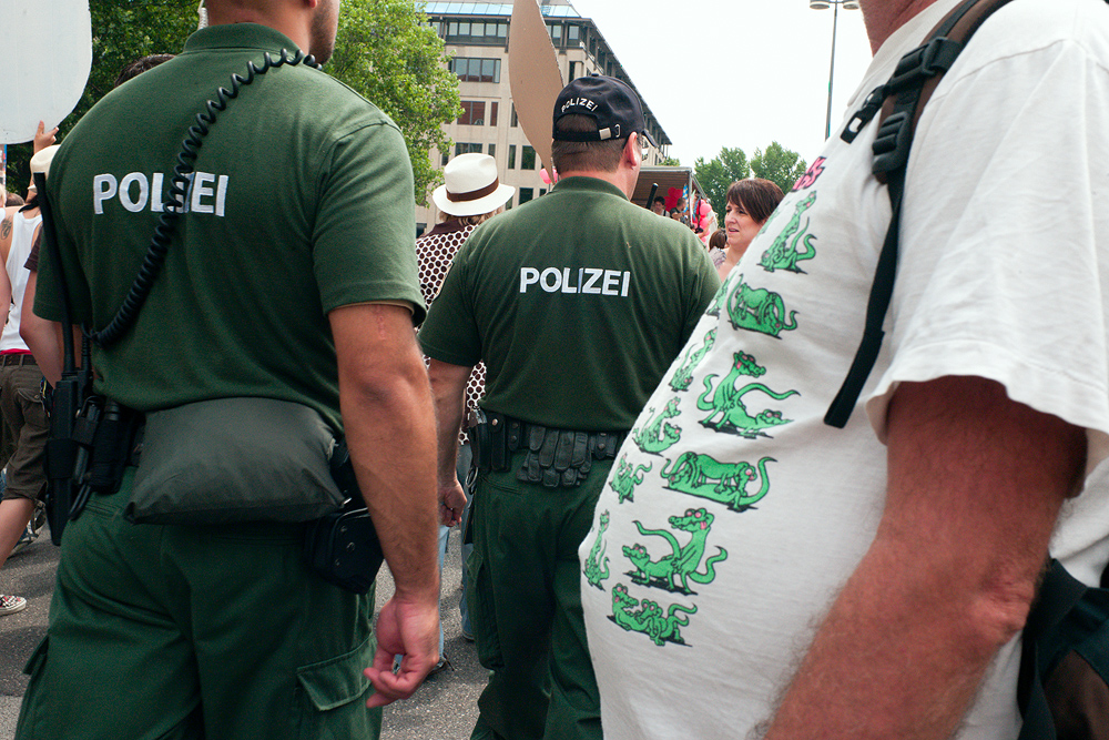 #1: MARIO CUIC – Munich Street Photographer | Leica Liker