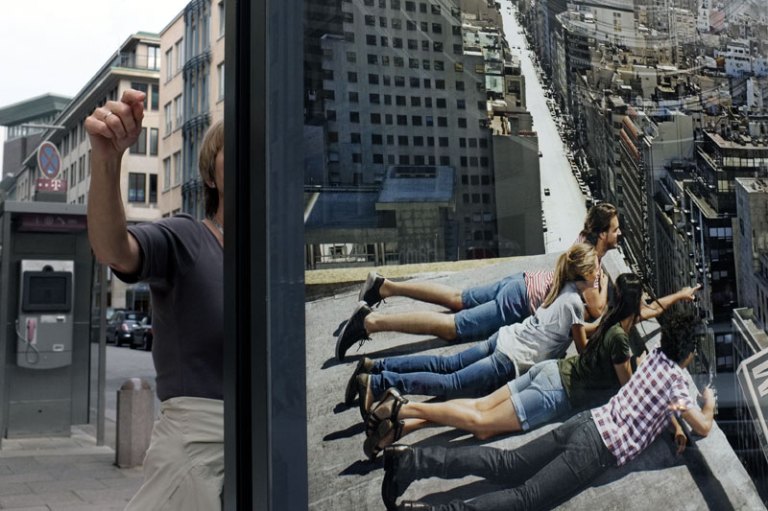# 6 SIEGFRIED HANSEN, Hamburg Street Photographer | Leica Liker